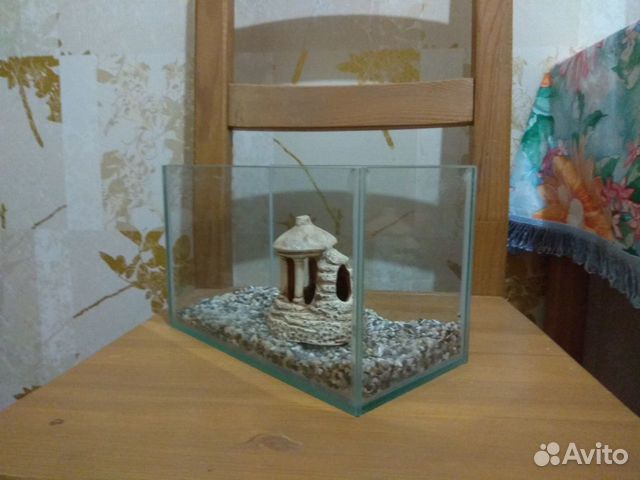 Аквариум +речной грунт +домик